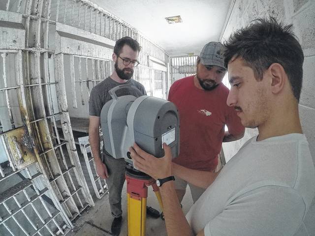 MIT students aid prison to farm effort | Laurinburg Exchange