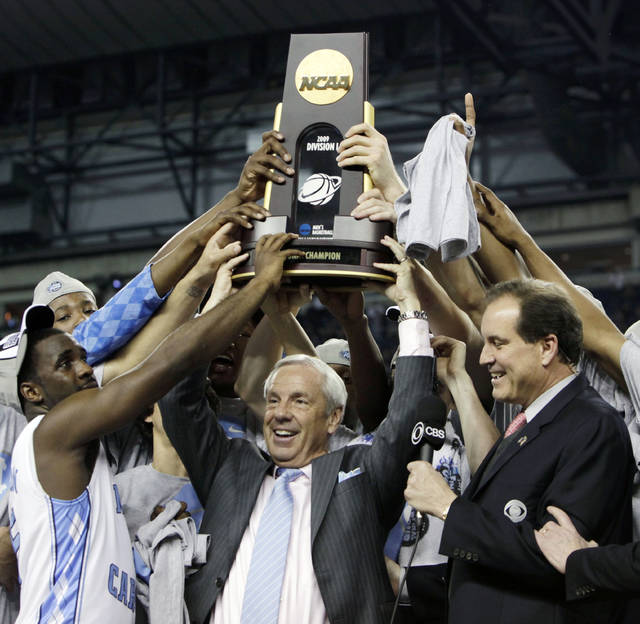 UNC coach Roy Williams retiring after 33-year run | Laurinburg Exchange